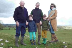 Stories behind common Irish surnames explored in new genealogy series ...